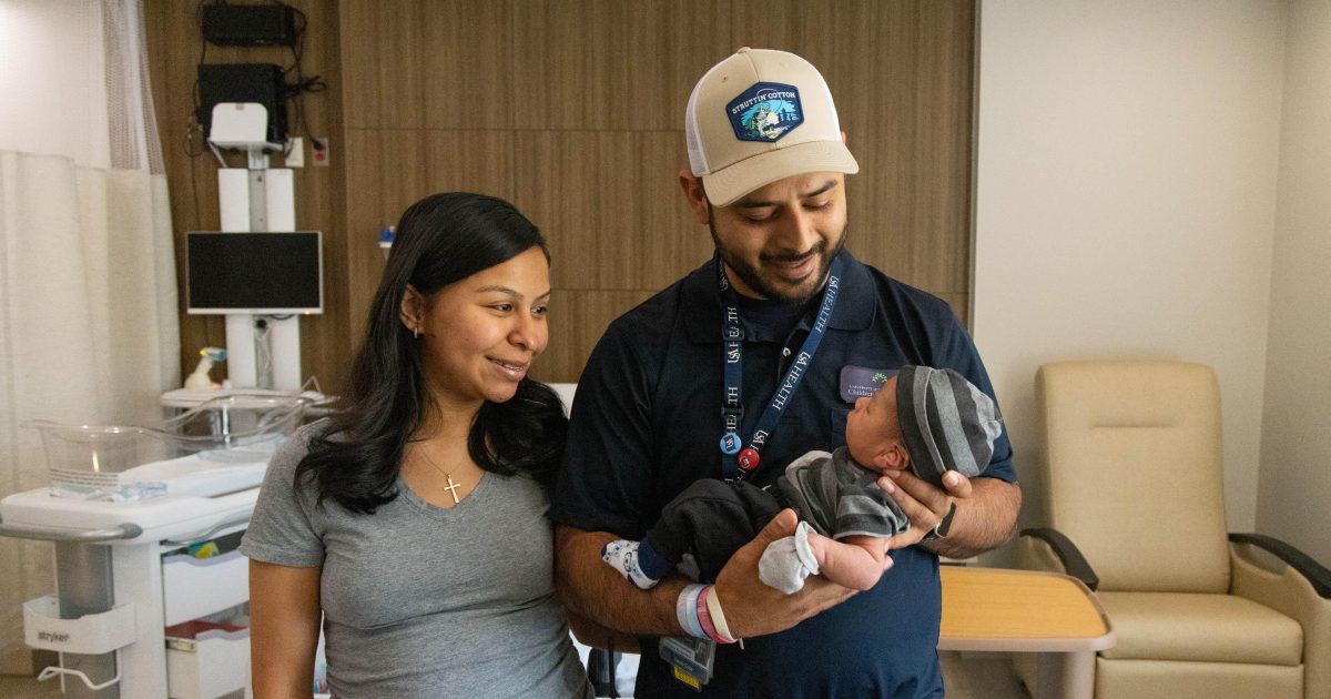 Family shares special connection to newly remodeled Mother-Baby Unit ...